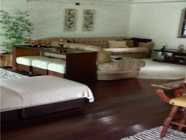 Casa à venda, 4 quartos, 2 suítes, 2 vagas, Serra Belo Horizonte/MG