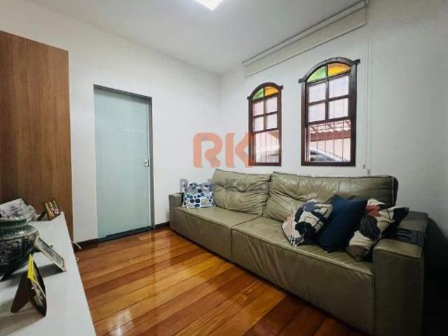 Casa à venda, 4 quartos, 2 suítes, 3 vagas, Santa Amélia Belo Horizonte/MG