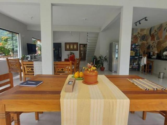Casa à venda 4 Quartos, 2 Suites, 4 Vagas, 250M², Horto, Ubatuba SP | CONDOMÍNIO PARK HILLS