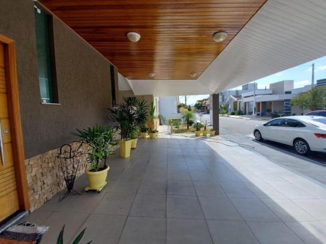 Casa à venda 4 Quartos, 2 Suites, 4 Vagas, 500M², Piracangaguá, Taubaté SP | Condominio Jardim Oás