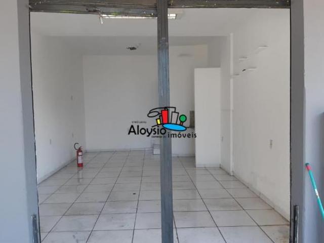 Casa à venda, 4 quartos, 2 suítes, 4 vagas, Centro Sete Lagoas/MG