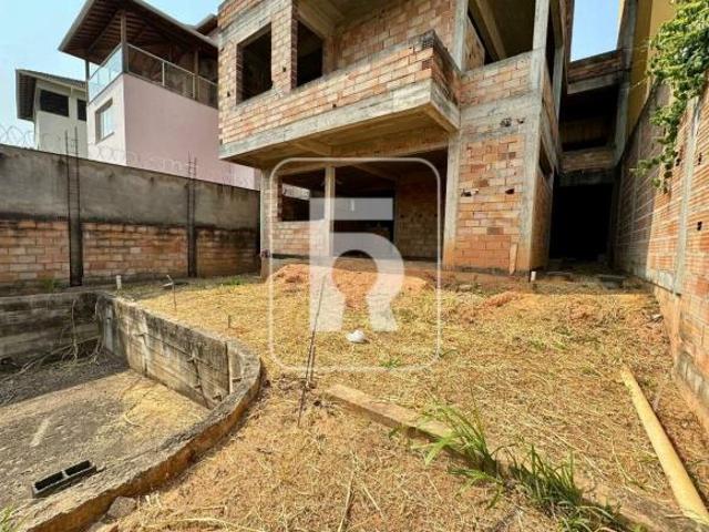 Casa à venda, 4 quartos, 2 suítes, 4 vagas, Jardim Eldorado Conselheiro Lafaiete/MG