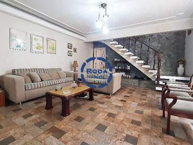 Casa à venda, 4 quartos, 2 suítes, 4 vagas, Vila Belmiro Santos/SP