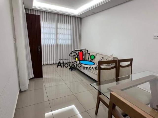 Casa à venda, 4 quartos, 2 suítes, 6 vagas, Centro Sete Lagoas/MG