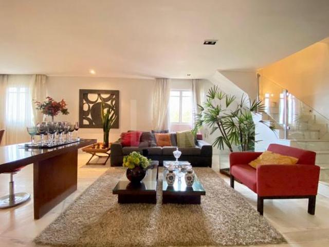 Casa à venda, 4 quartos, 2 suítes, 6 vagas, Santa Lúcia Belo Horizonte/MG