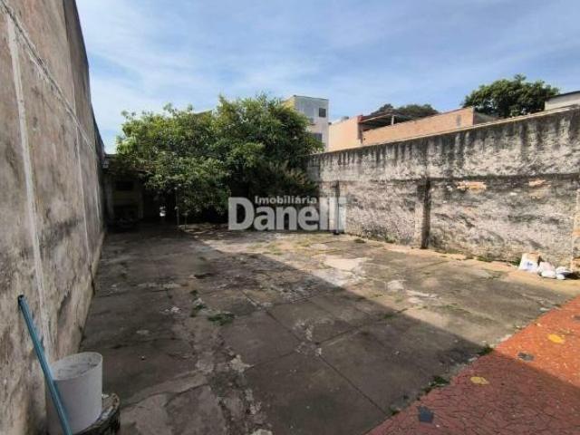 Casa à venda, 4 quartos, 2 vagas, Centro Taubaté/SP