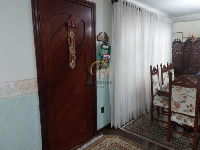 Casa à venda, 4 quartos, 2 vagas de garagem, 250m², Brooklin
