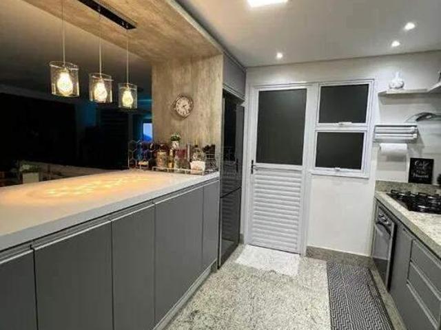 Casa à venda, 4 quartos, 3 suítes, 2 vagas, Jardim Santo André/SP
