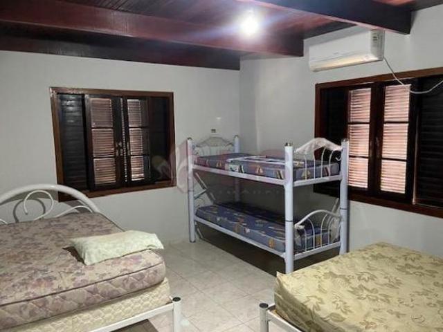Casa à venda 4 Quartos, 3 Suites, 3 Vagas, 226M², Verde Mar, Caraguatatuba SP