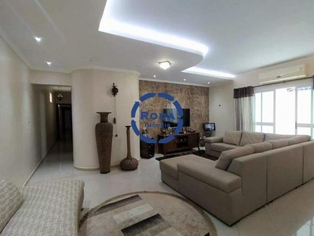 Casa à venda, 4 quartos, 3 suítes, 3 vagas, Campo Grande Santos/SP