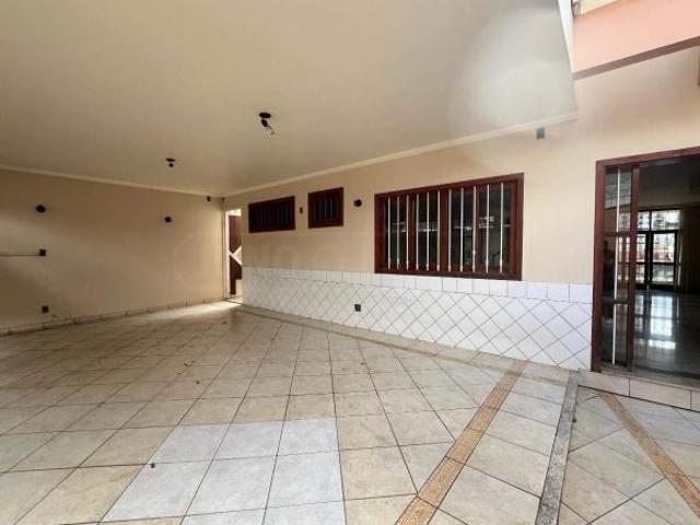 Casa à venda, 4 quartos, 3 suítes, 3 vagas, Centro Piracicaba/SP