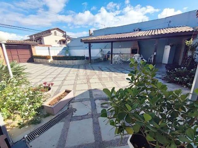 Casa à venda 4 Quartos, 3 Suites, 5 Vagas, 200M², Centro, Caraguatatuba SP