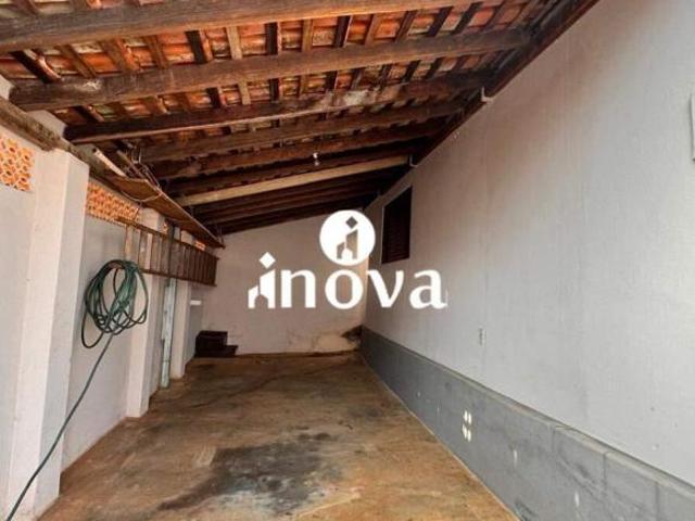 Casa à venda, 4 quartos, 3 vagas, São Benedito Uberaba/MG