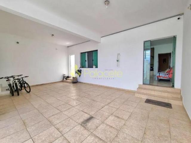 Casa à venda 4 Quartos, 4 Suites, 3 Vagas, 300M², Nova Guará, Guaratinguetá SP