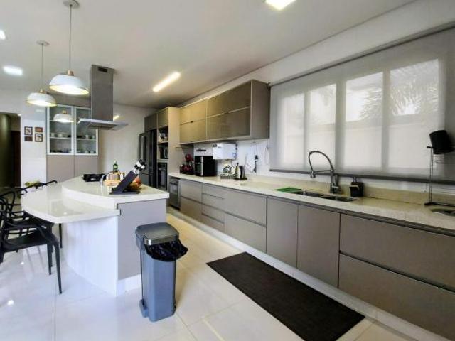 Casa à venda, 4 quartos, 4 suítes, 4 vagas, Residencial Goiânia Golfe Clube Goiânia/GO