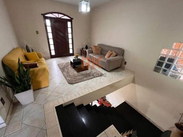 Casa à venda, 4 quartos, 8 vagas, Arvoredo Contagem/MG