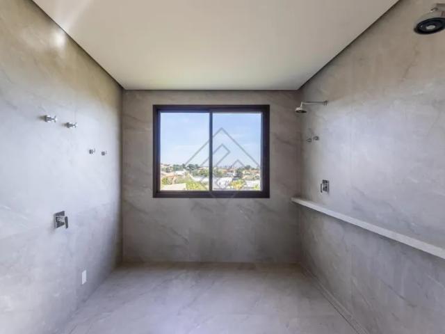 Casa à venda | 4 suítes | 1200 m² terreno | 725m² construção