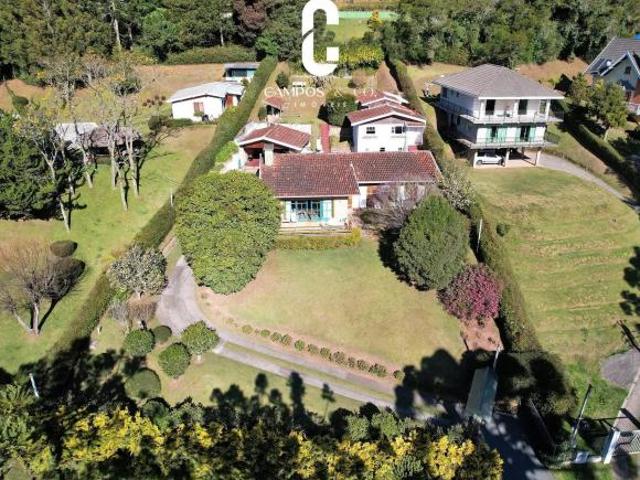 Casa à venda, 4 suítes, 256 m², R$ 2.200.000,00, Vila Porã, Campos do Jordão, SP