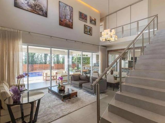 Casa a Venda 4 suites, 353 m2 Swiss Park em Campinas – Condomínio Saint Moritz
