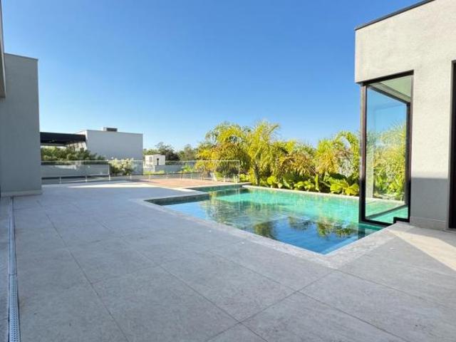 Casa a Venda 4 suites com piscina Alphaville Dom Pedro
