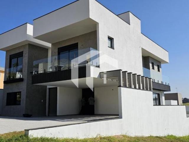 CASA À VENDA 4 SUÍTES LAZER COMPLETO NO PARQUE DAS QUARESMEIRAS