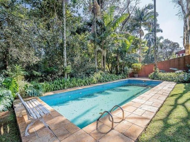 Casa com 5 dormitórios à venda, 540 m² por R$ 1.980.000,00 Granja Viana Carapicuíba/SP