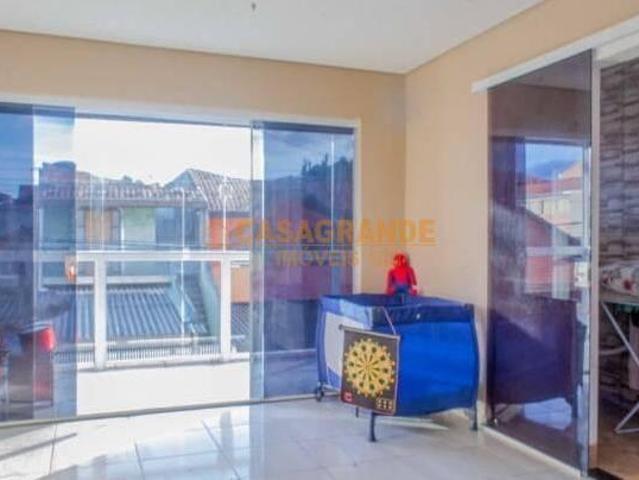 Casa à Venda 5 quartos, 1 suíte, 125m² Cruzeiro do Sul