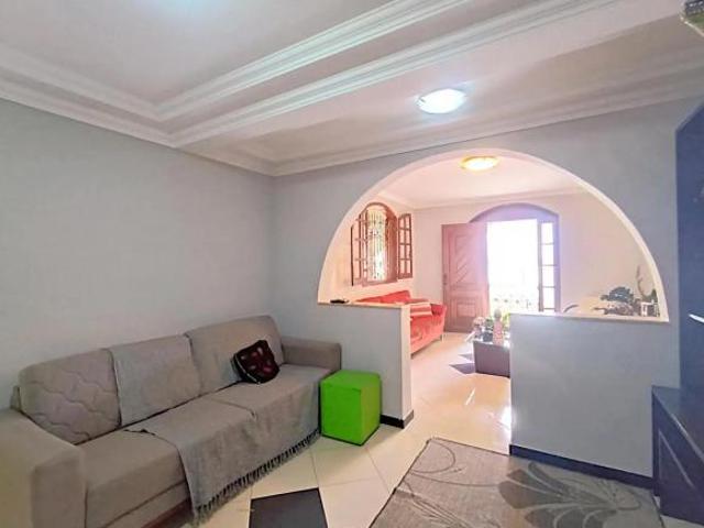 Casa à venda, 5 quartos, 1 suíte, 2 vagas, Glória Contagem/MG