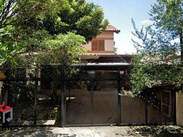 CASA À VENDA 5 QUARTOS 1 SUÍTE 4 BANHEIROS 8 VAGAS 500M²
