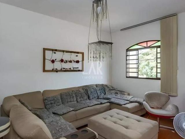 Casa à venda, 5 quartos, 1 suíte, 5 vagas, Cinqüentenário Belo Horizonte/MG