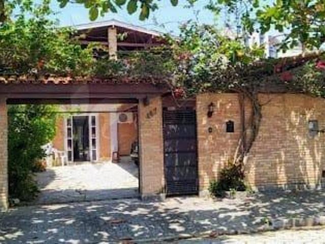 Casa à venda 5 Quartos, 1 Suite, 5 Vagas, Martim de Sá, Caraguatatuba SP