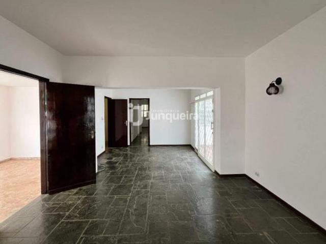 Casa à venda, 5 quartos, 2 suítes, 2 vagas, Vila Independência Piracicaba/SP