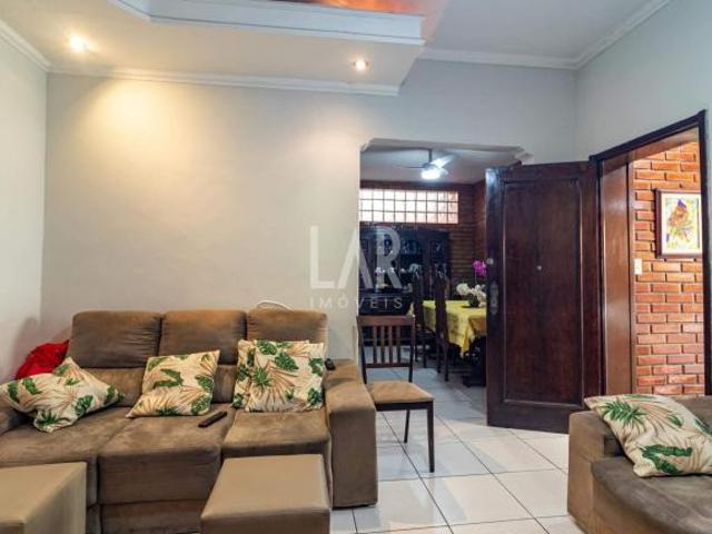 Casa à venda, 5 quartos, 2 suítes, 4 vagas, Nova Floresta Belo Horizonte/MG