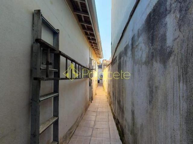Casa à venda 5 Quartos, 2 Vagas, 360M², Chácara do Visconde, Taubaté SP