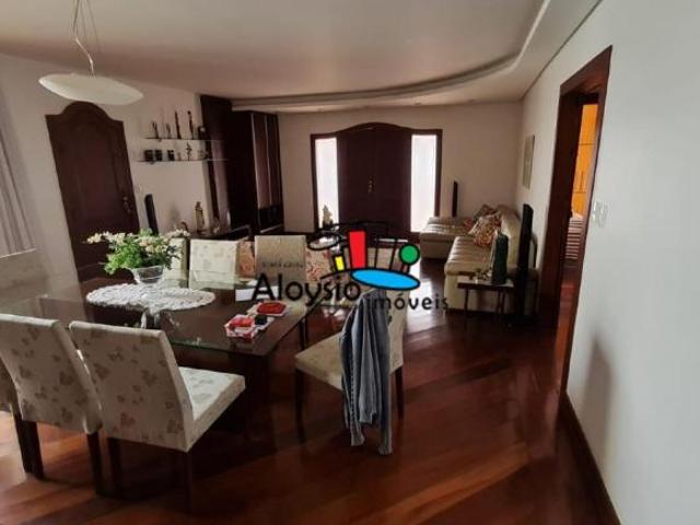 Casa à venda, 5 quartos, 3 suítes, 2 vagas, Boa Vista Sete Lagoas/MG