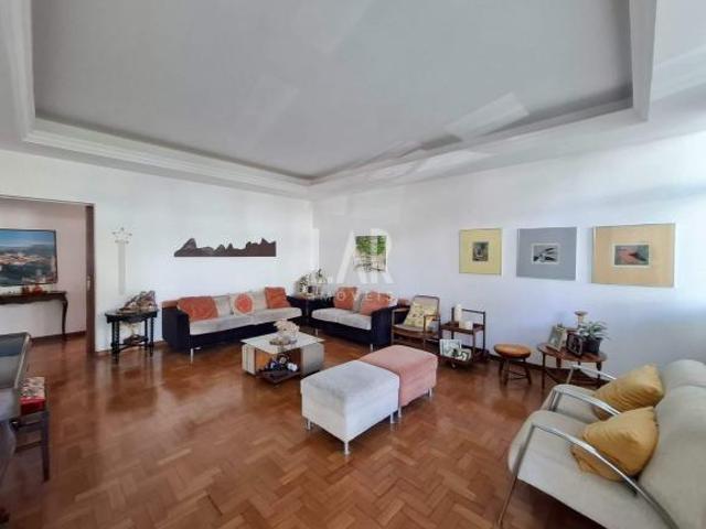 Casa à venda, 5 quartos, 3 suítes, 6 vagas, Serra Belo Horizonte/MG