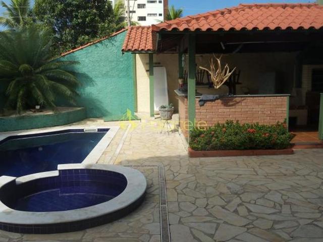 Casa à venda 5 Quartos, 4 Suites, 3 Vagas, 437M², Capricórnio I, Caraguatatuba SP