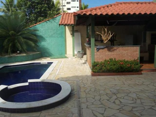 Casa à venda 5 Quartos, 4 Suites, 3 Vagas, 437M², Capricórnio I, Caraguatatuba SP