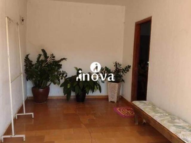 Casa à venda, 5 quartos, 4 vagas, Parque das Américas Uberaba/MG