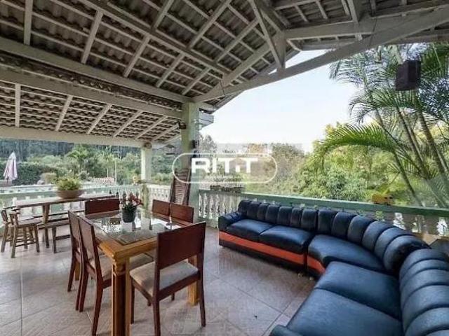 Casa à venda 5 Quartos, 5 Suites, 2 Vagas, 2000M², Chácaras Alpina, Valinhos SP Condomínio Monte