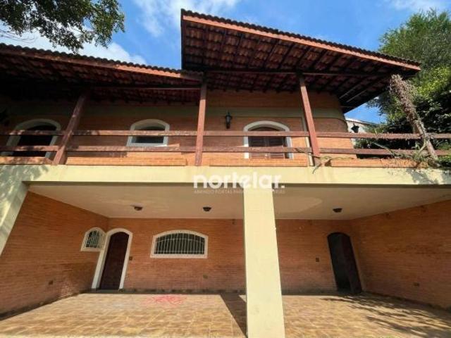 CASA A VENDA 5 SUITES PISCINA E JARDIM CITY AMÉRICA