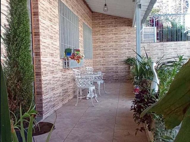 Casa a Venda 628 metros de área útil