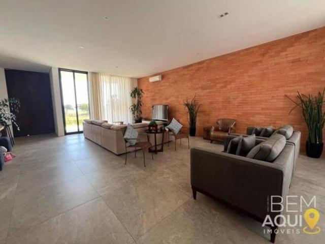 Casa á venda
