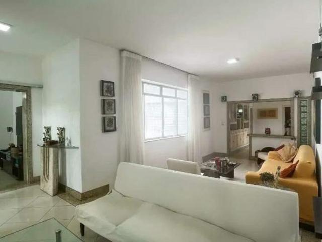 Casa à venda, 6 quartos, 1 suíte, 3 vagas, São Lucas Belo Horizonte/MG