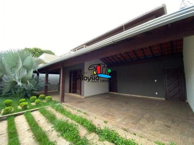 Casa à venda, 6 quartos, 1 suíte, 4 vagas, São Cristóvão Sete Lagoas/MG