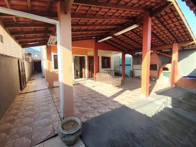 Casa à venda 6 Quartos, 2 Suites, 3 Vagas, 292M², Martim de Sá, Caraguatatuba SP