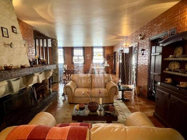 Casa à venda, 6 quartos, 3 suítes, 10 vagas, São Luiz Belo Horizonte/MG