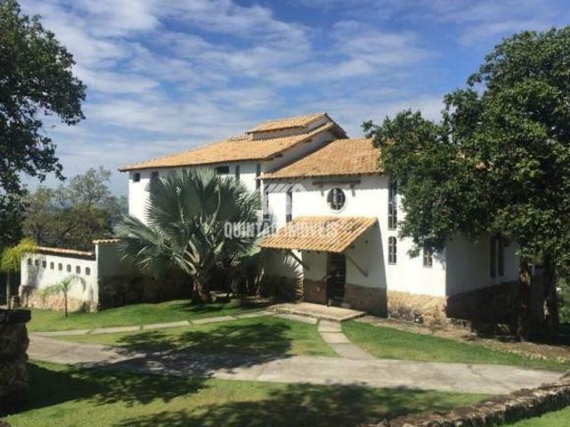 Casa à venda, 6 quartos, 4 suítes, Condomínio Estância San Remo Contagem/MG