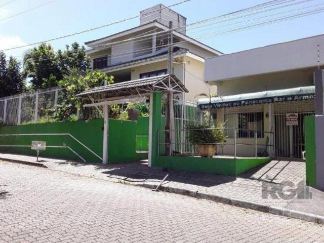 Casa à venda 708,00m² por R$2.100.000