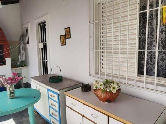 Casa à Venda – 700 metros do Mar